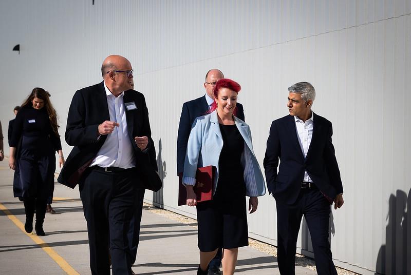 Government ‘continues to work’ on long-term deal for TfL to fund major ...