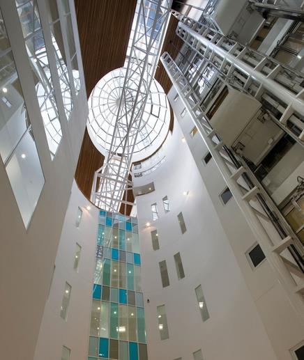 The incredible hull | Features | Building