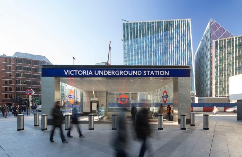 Crowd-busting Victoria tube ticket hall opens | News | Building