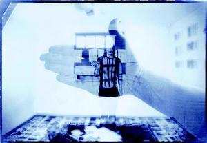 Hand in hand | Archive Titles | Building