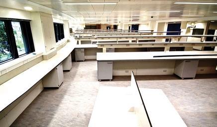 Cost model: Laboratories | Features | Building