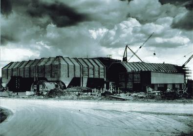 The rush | Features | Building