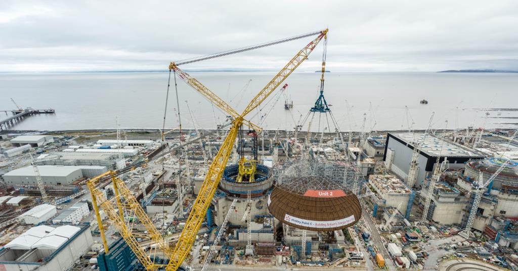 In pictures: Second nuclear reactor dome lifted into place at Hinkley ...