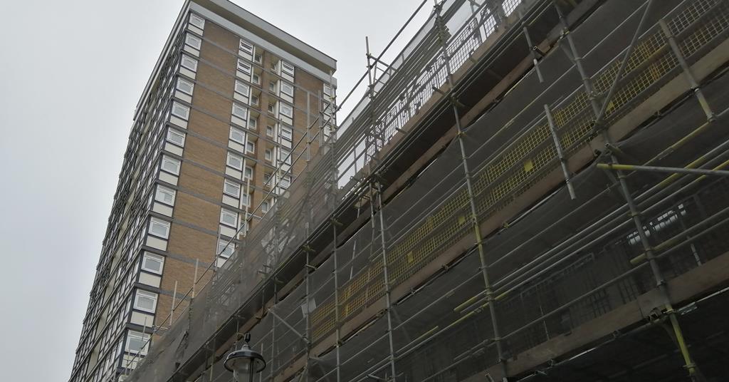 Council sends staff to ‘improve relations’ between locals and builders ...