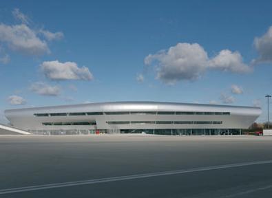 The technology and beauty of aircraft | Features | Building