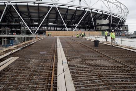 Latest images: Main bridge in the 2012 Olympic Park takes shape | News ...
