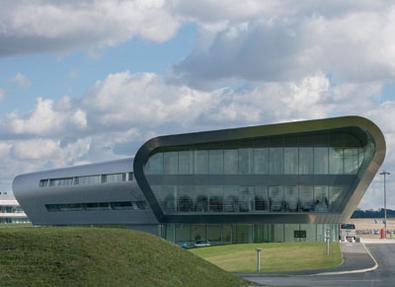 The technology and beauty of aircraft | Features | Building