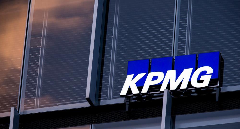 KPMG misstated value of contracts by £352m in Carillion audit, claims ...