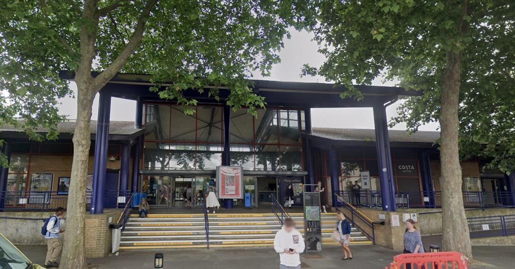 Network Rail looking for architect to carry out major redevelopment of Oxford station | News ...