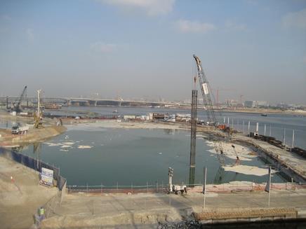 Collapse of sea wall causes Dubai site to flood | News | Building