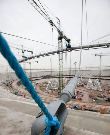 Video: Olympic Stadium topped out with cable net roof | News | Building