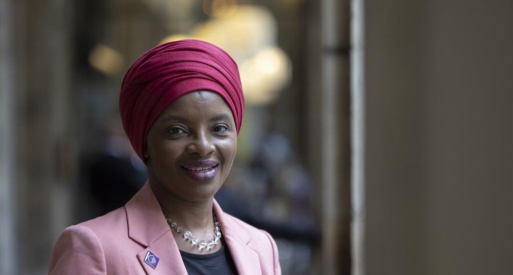 Time for ministers to enforce boardroom diversity? Meet Lara Oyedele ...