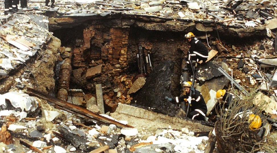 From the archives: Aftermath of the Bishopsgate bombing, 1993 ...