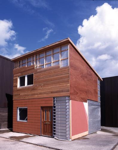 Style to go - the unique flatpack home | Features | Building