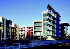 The guv'nors | Features | Building