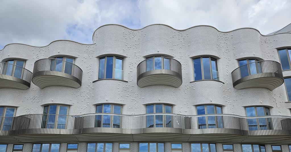 Does Roger De Haan’s Folkestone housing scheme deserve so much ...