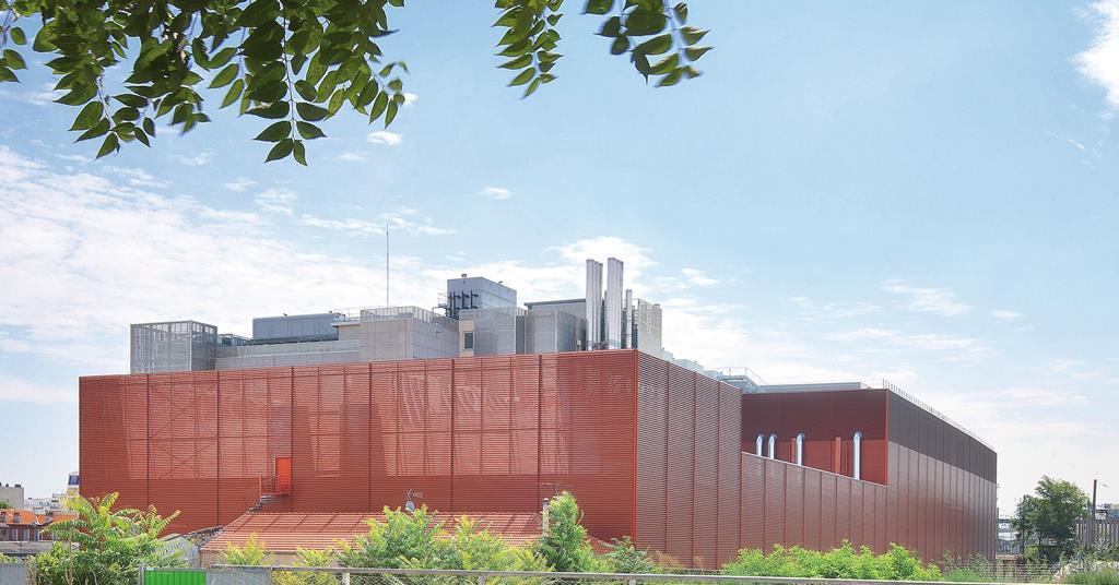 Ventilated aluminium wall cladding for data centres | Features | Building