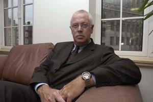 John Saunders set to stand down from chief executive role at SIA ...