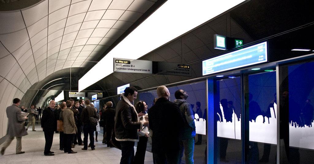 Crossrail reveals full-size model of station platform | News | Building