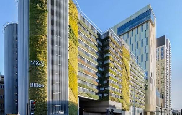 Road closed by cladding problems at McAlpine hotel in Woking finally ...