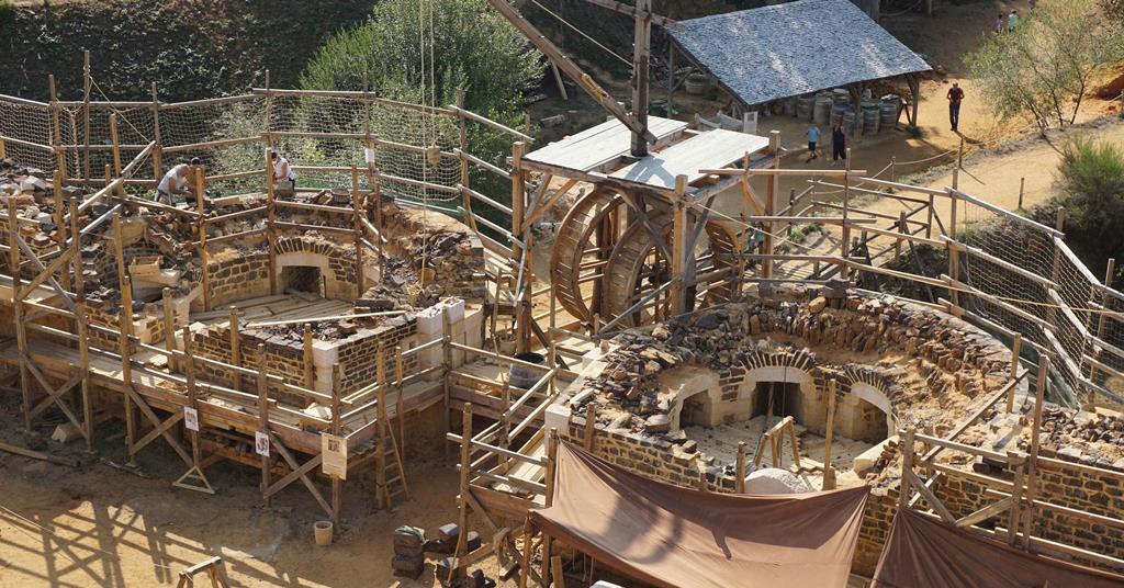 Projects: Guédelon Castle, France | Features | Building