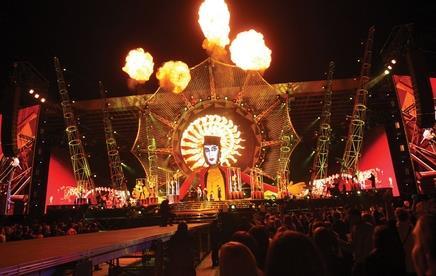 Could it be magic? Take That's stage set | Features | Building