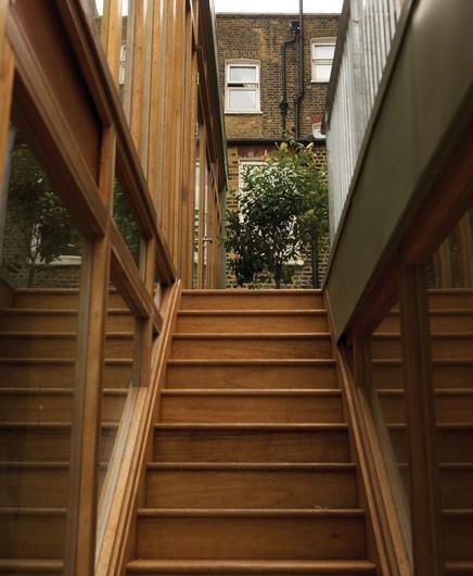 Narrow site access: How do you get a four-bedroom house through this ...