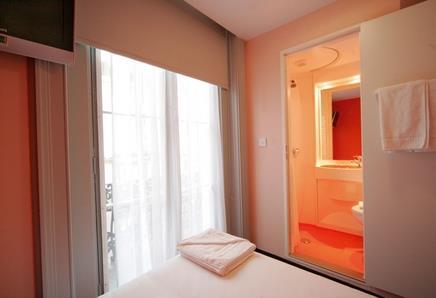 Mini cost model: Budget hotels | Features | Building