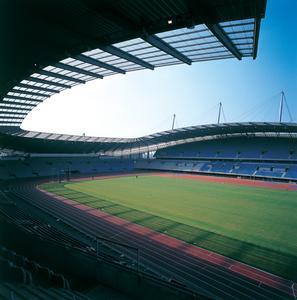 Teamwork rules: putting up Manchester Stadium | Features | Building