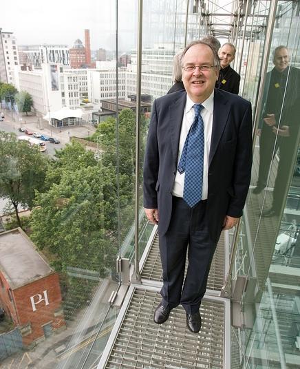 The law machine | Features | Building