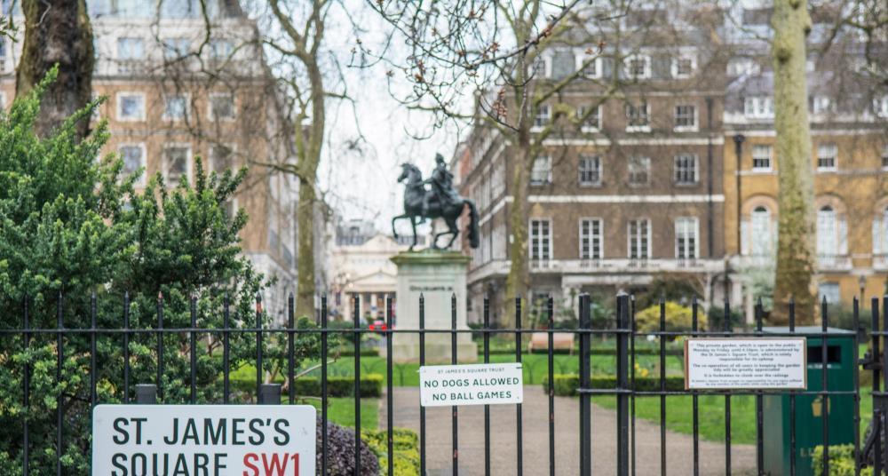 Favourite emerges in race to build London HQ for science institute set ...