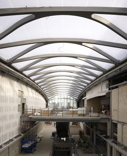 Moby Dock | Features | Building