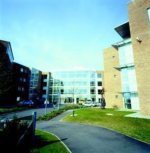 Cost model: PFI hospitals | Features | Building