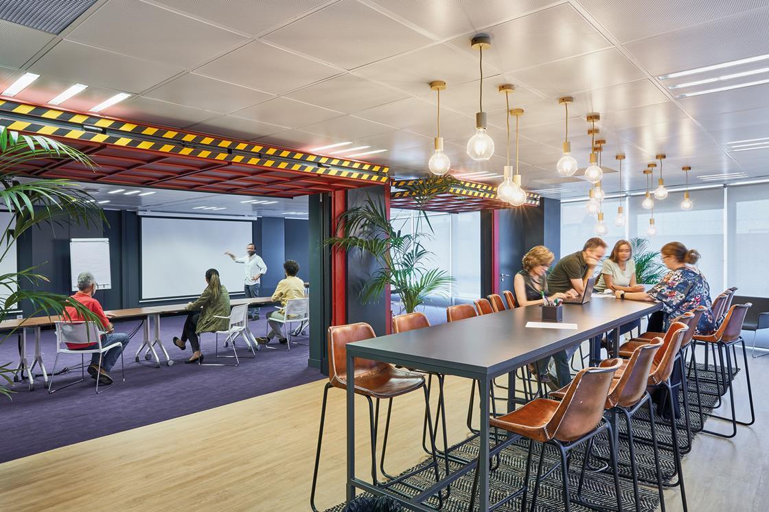 Cost model: Office fit-out | Features | Building