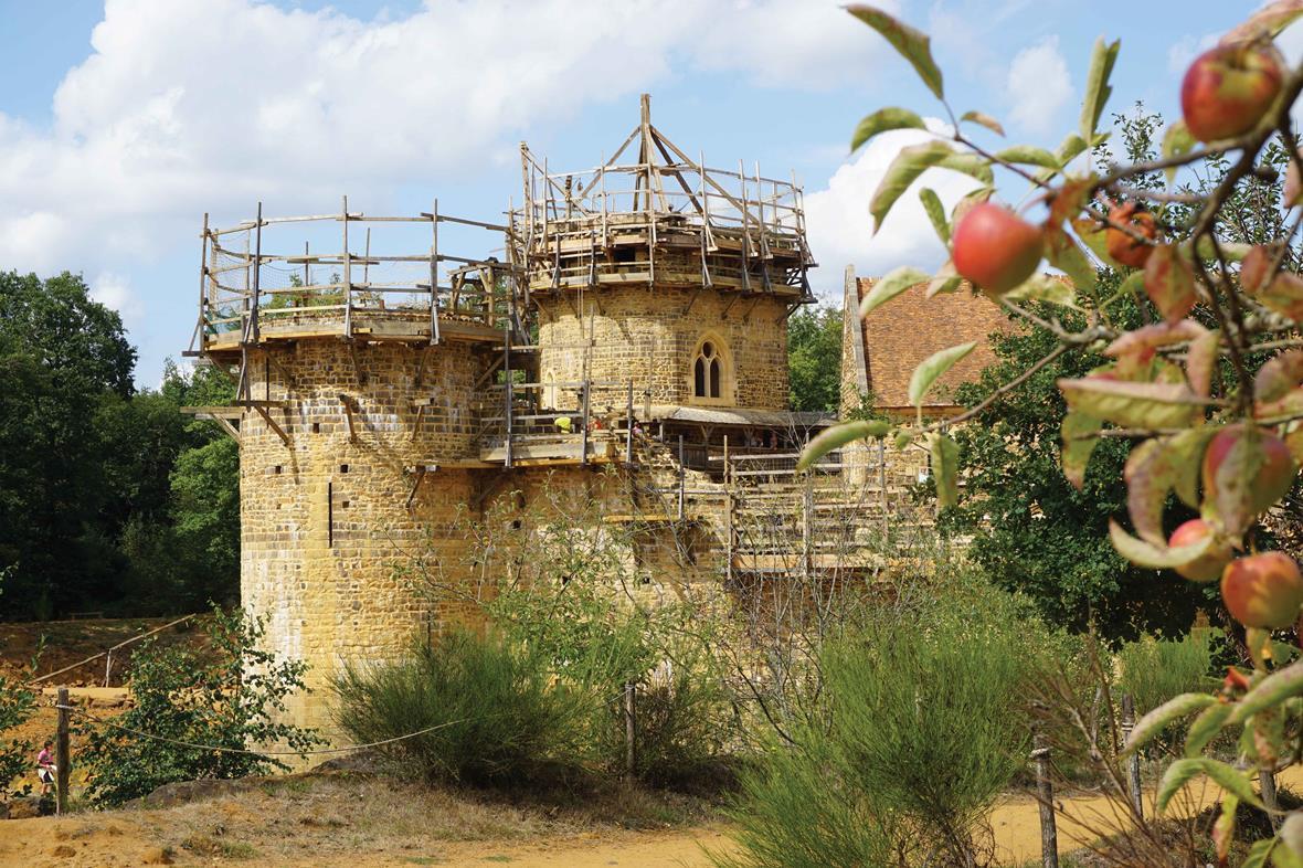 Projects: Guédelon Castle, France | Features | Building