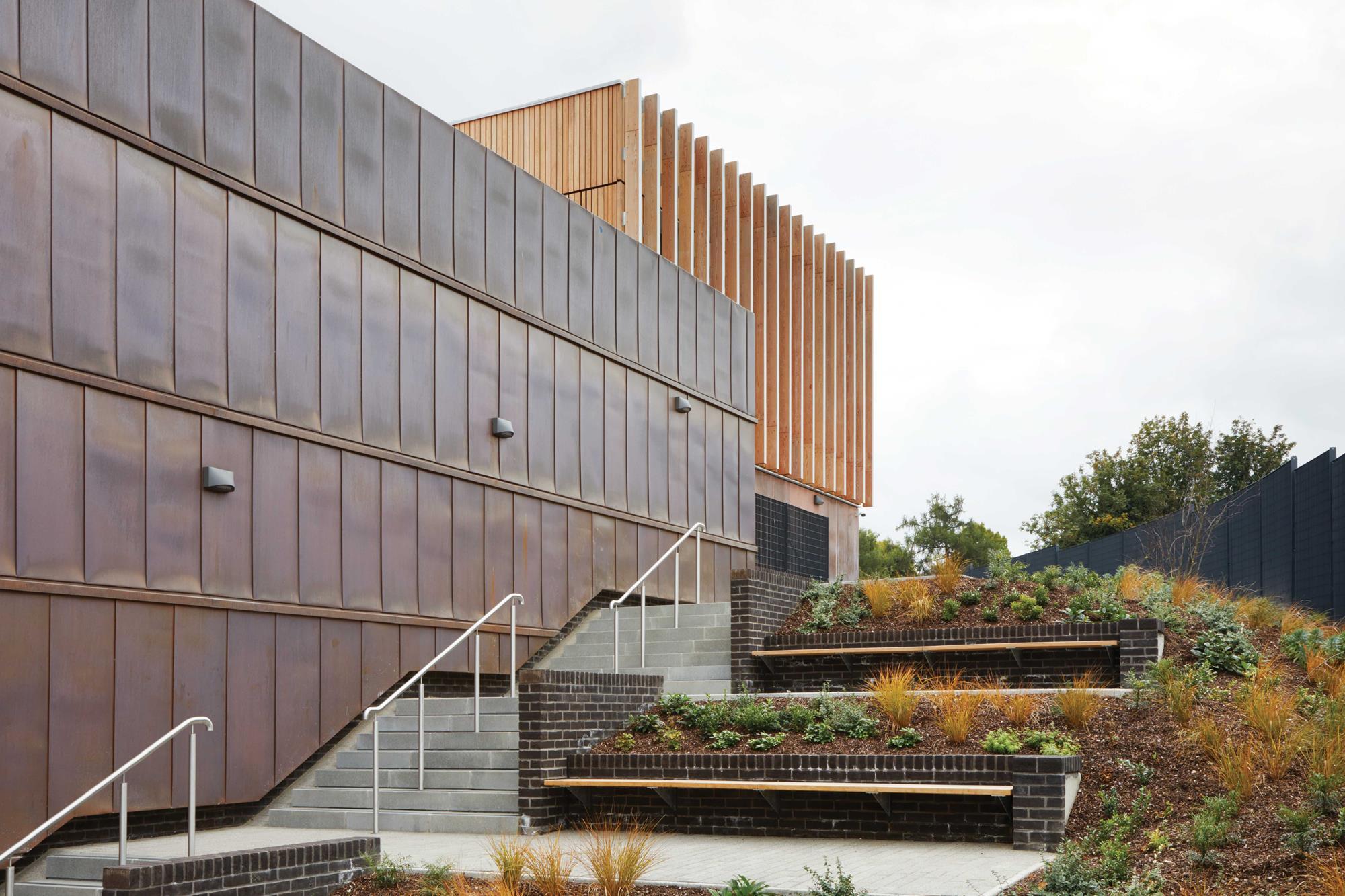 Projects: Harris Academy Sutton, London | Features | Building