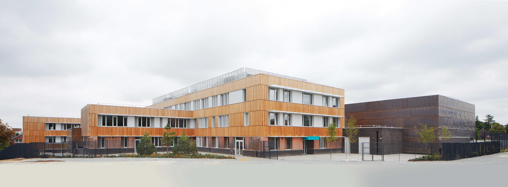 Projects: Harris Academy Sutton, London | Features | Building