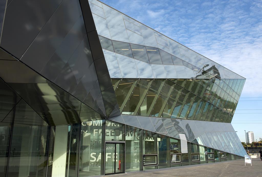 Case study: Siemens Crystal | Features | Building