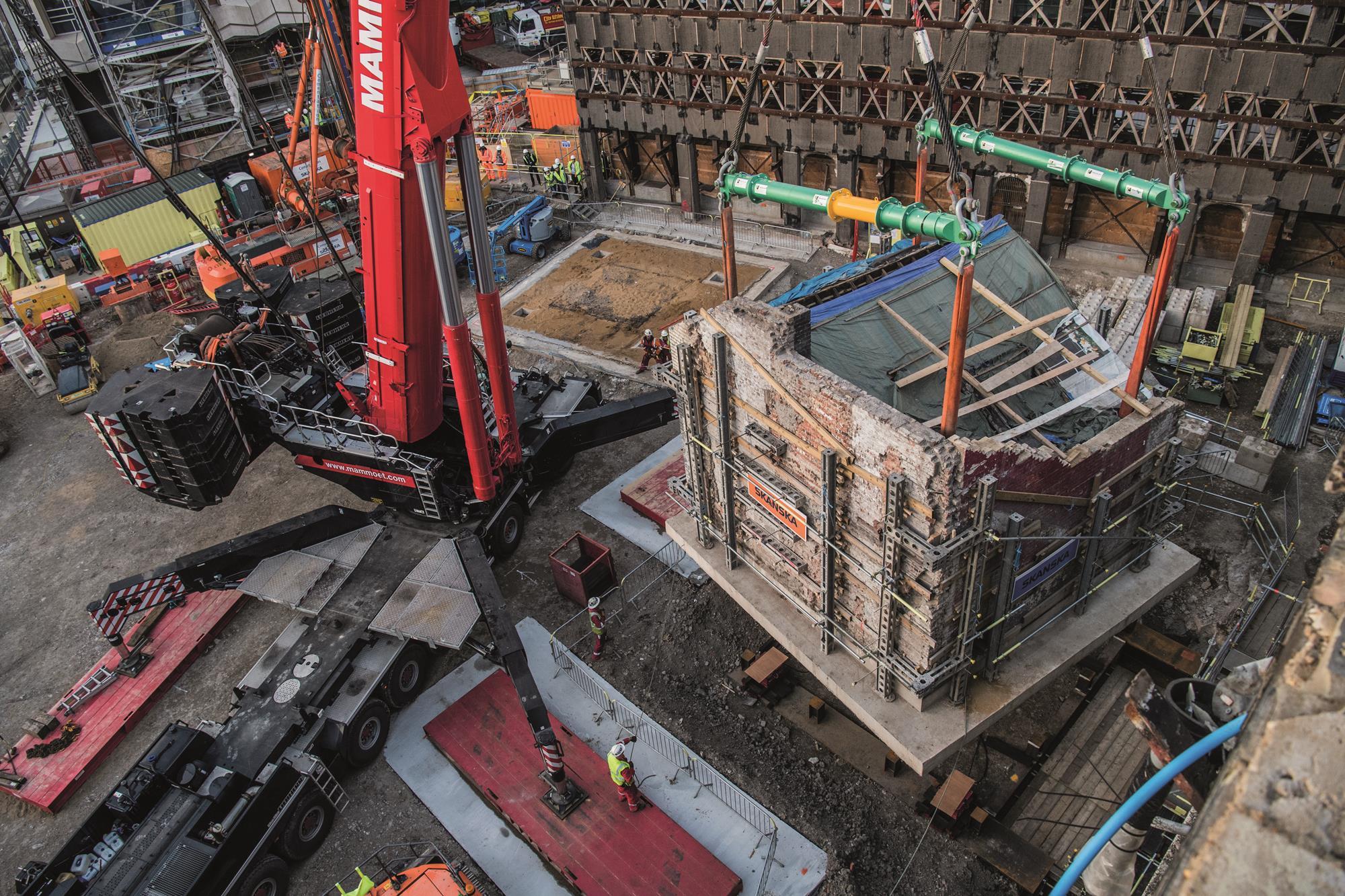 Projects: Outernet London, St Giles Circus | Features | Building