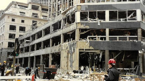 From the archives: Aftermath of the Bishopsgate bombing, 1993 ...