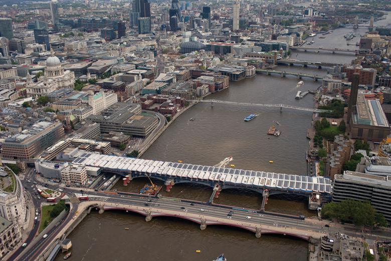 Blackfriars: The world's largest solar-powered bridge | Features | Building