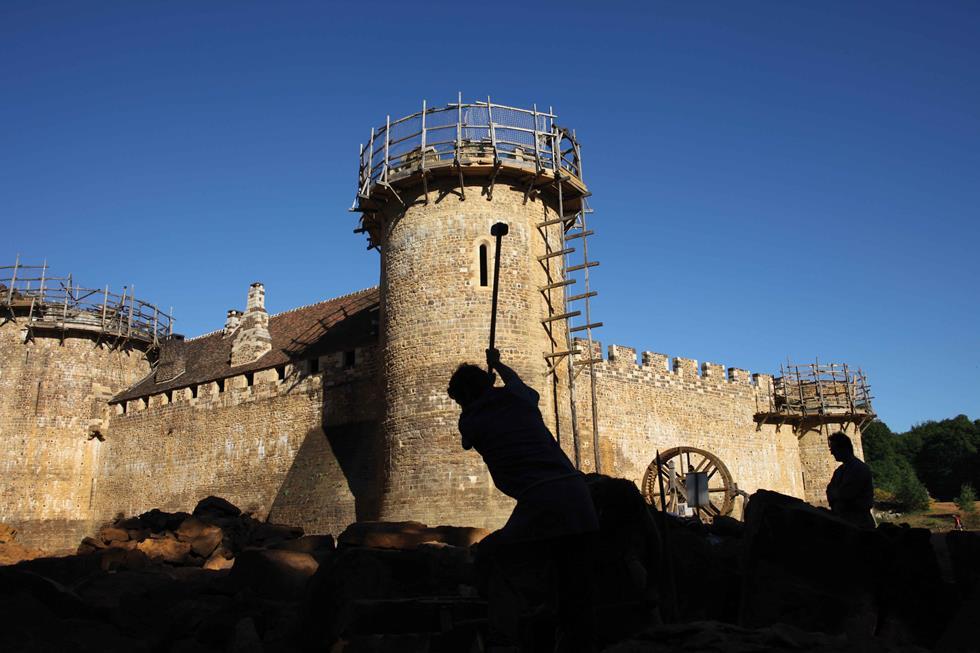 Projects: Guédelon Castle, France | Features | Building